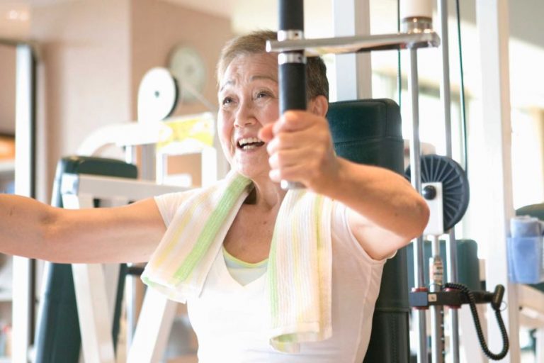 Top 10 Reasons Why Older Women Should Do Resistance Training - Women ...