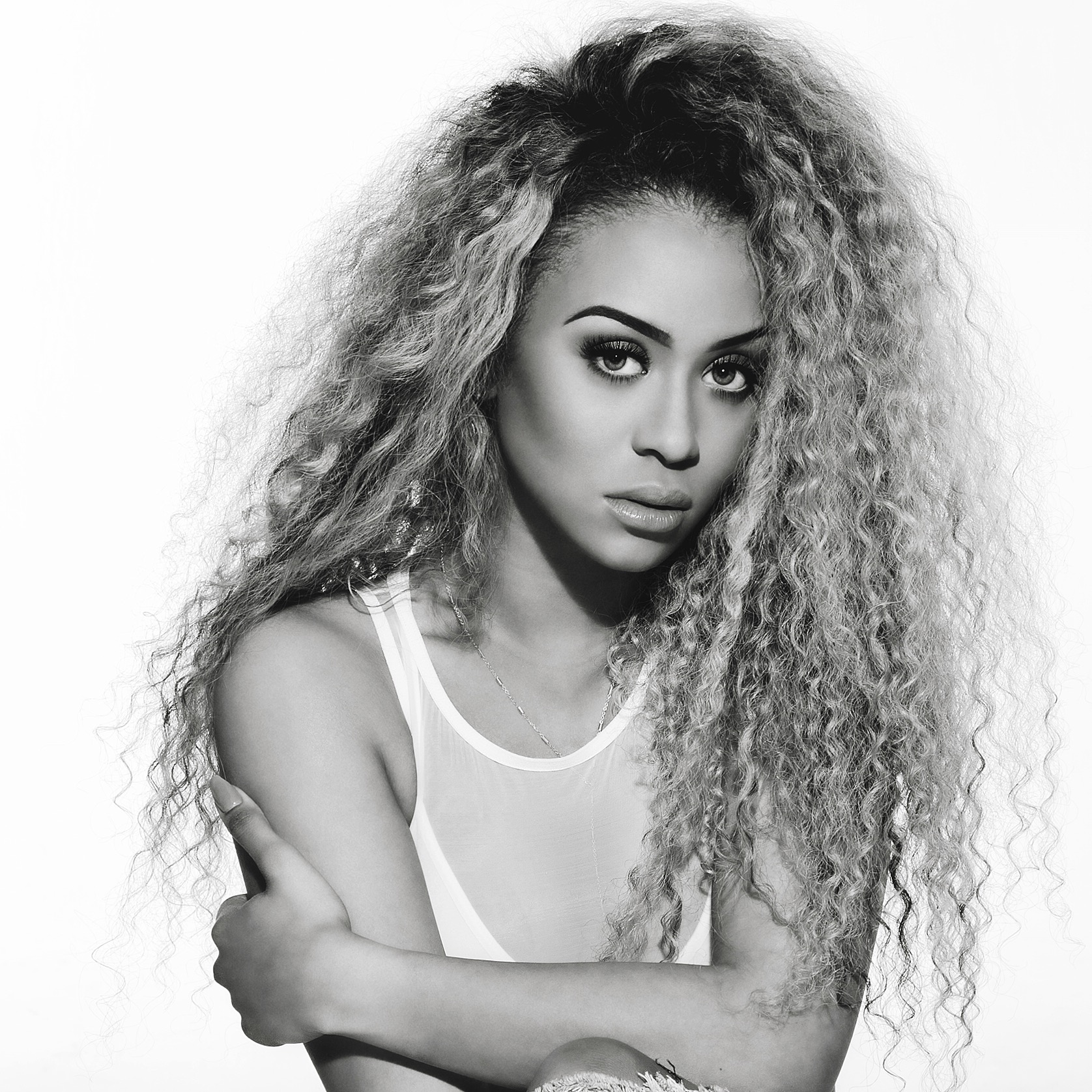 Jilly Anais: Pop Artist Reveals Her Success Mantra "Follow your dreams ...