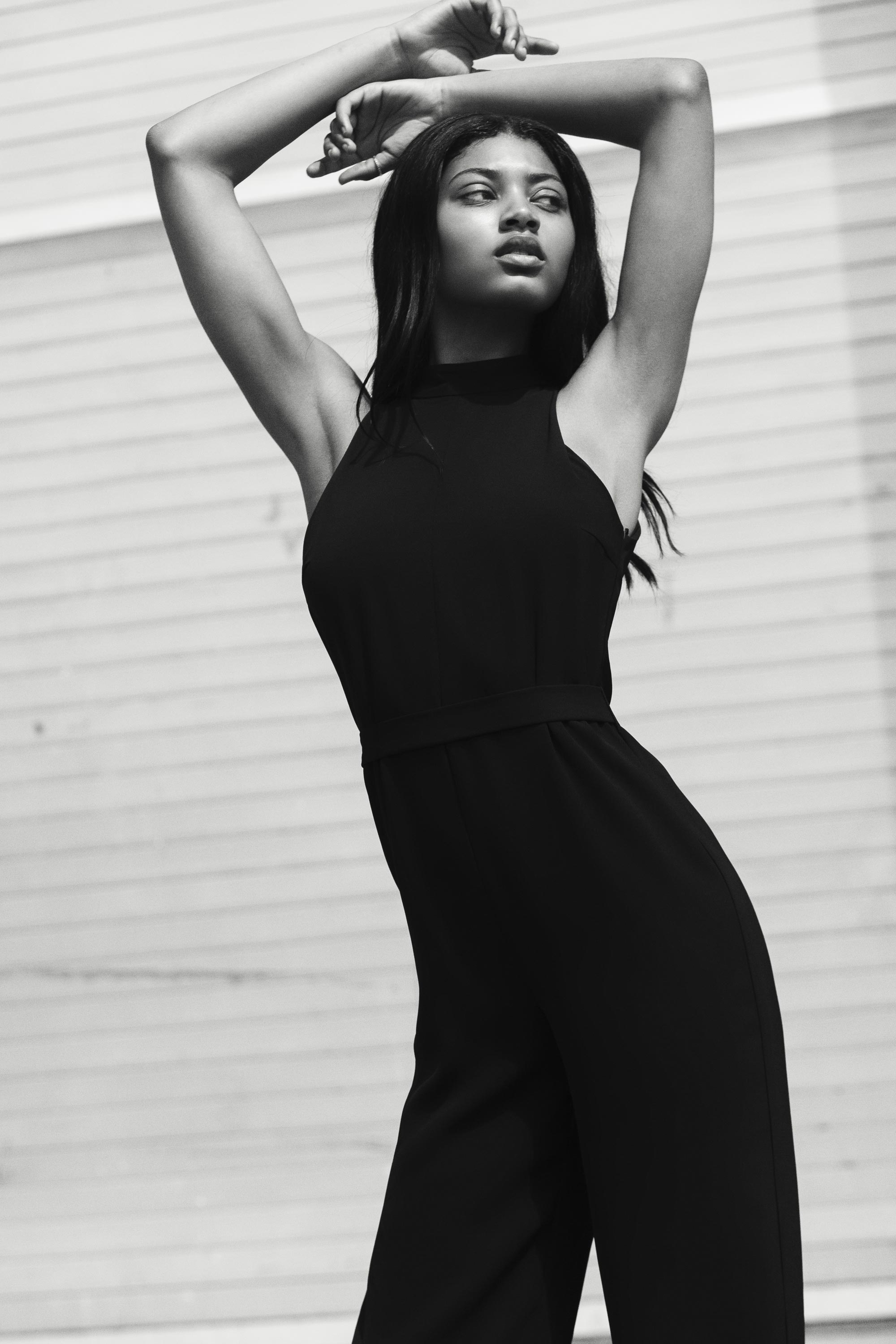 2018 Sports Illustrated Swimsuit Cover Model Danielle Herrington Spills ...