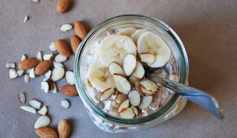 Almonds: A Smart Snack Choice - Women Fitness