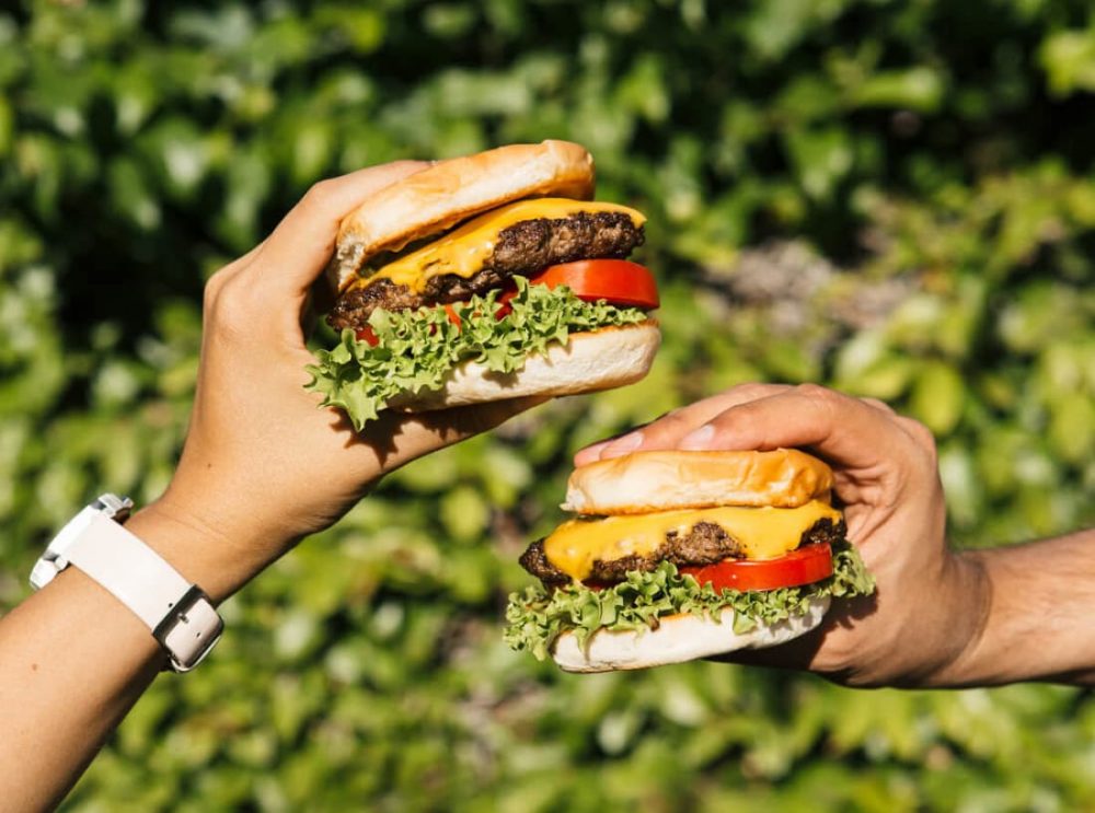 Can You Be Fit While Regularly Consuming Fast Food? - Women Fitness