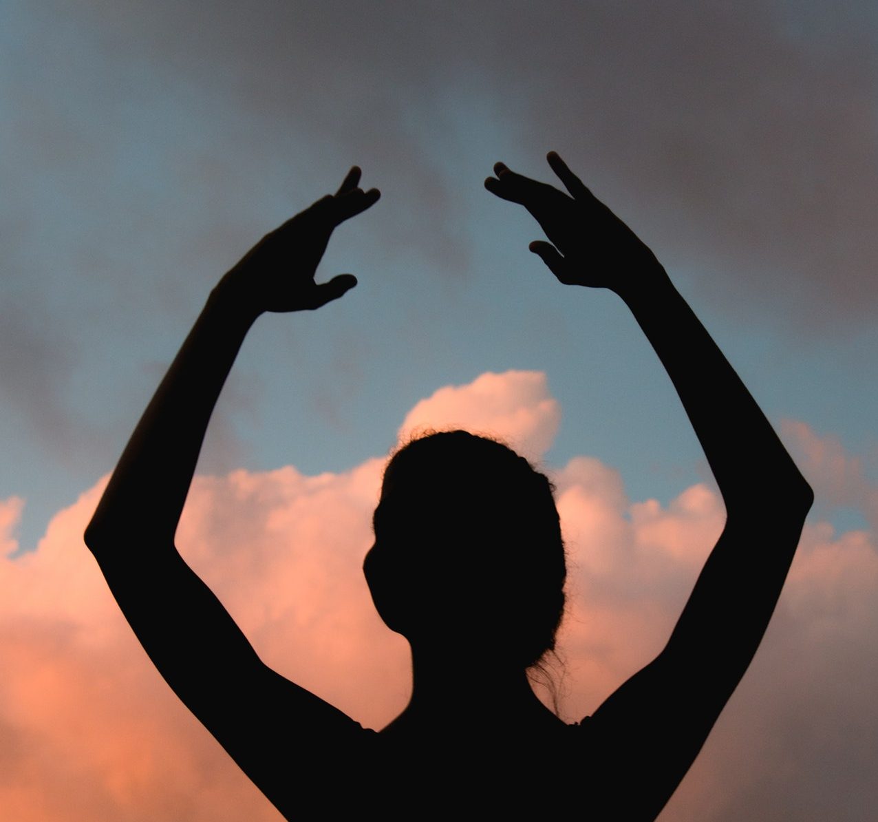 4 Reasons Why Dancing Can Be Your Best Meditation - Women Fitness