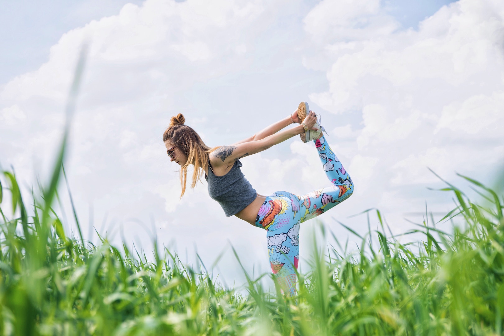 Yoga Vs. Static Stretching - Women Fitness