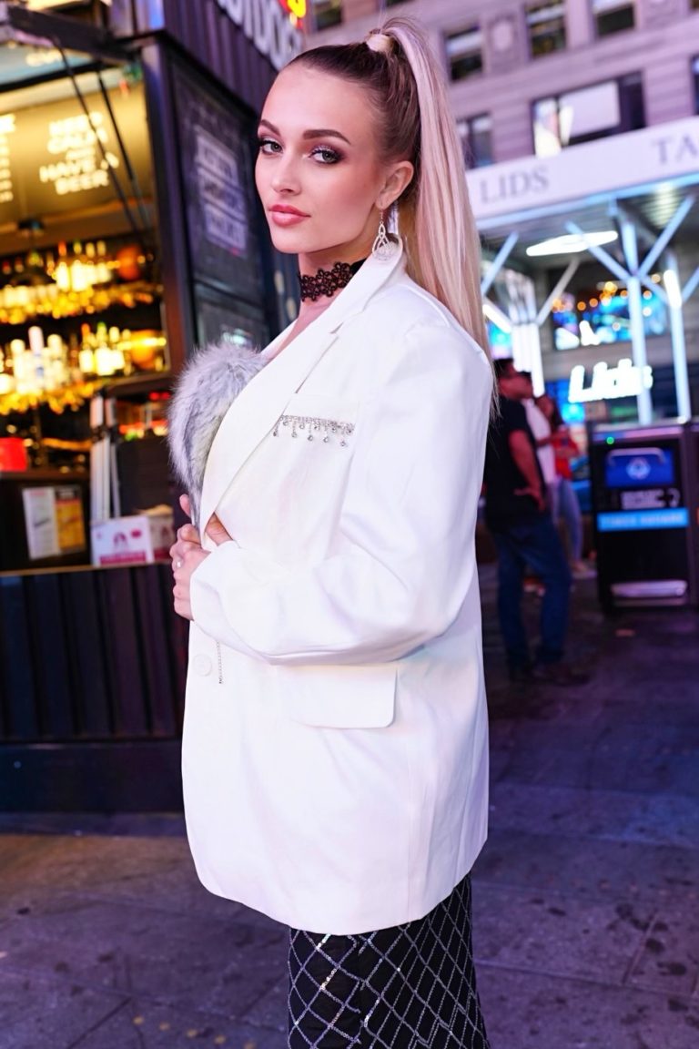 Charisma Davis: Exceptionally Talented Model and Influencer Talks About ...