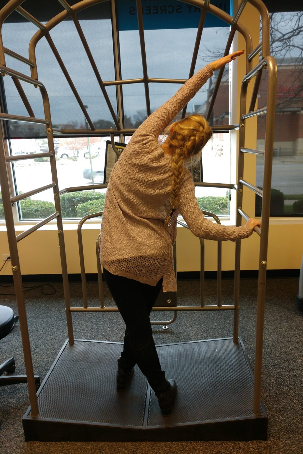 Choosing the Right Assisted Stretching Technique for Stiffness & Postural Issues - Women Fitness